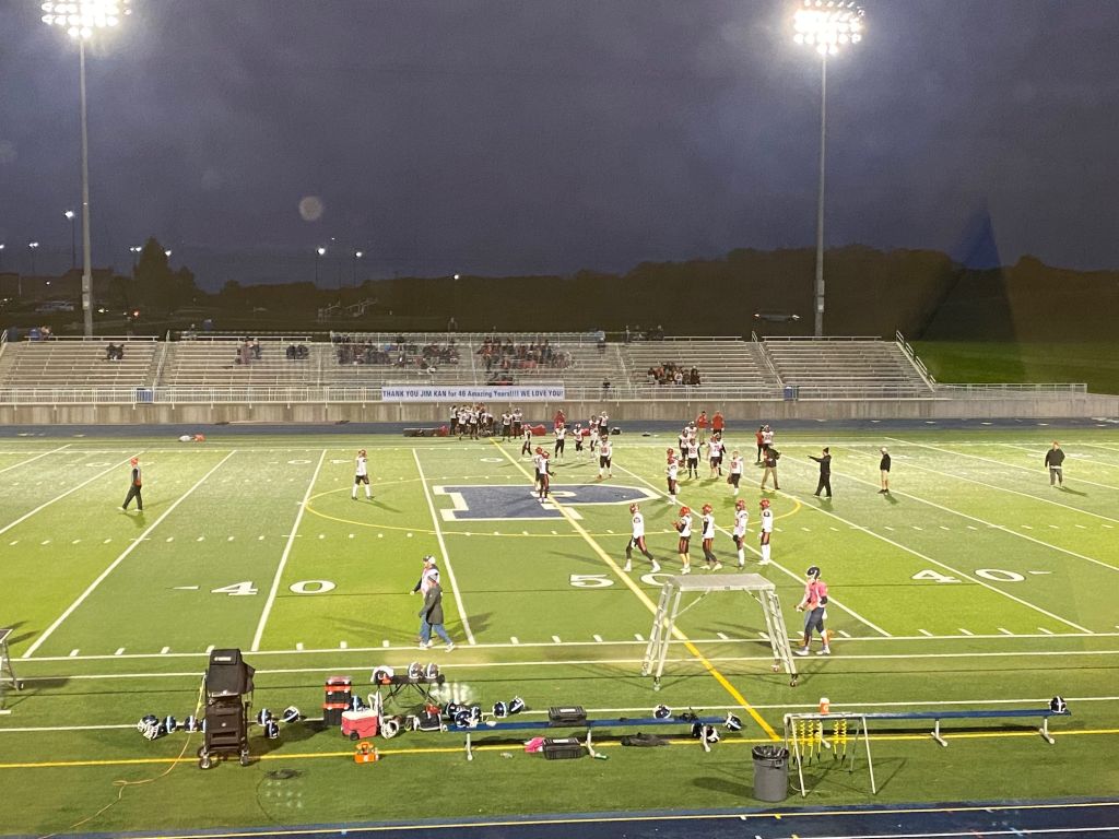 Marquette Football Finishes Regular Season With 17-14 Win Over Petoskey